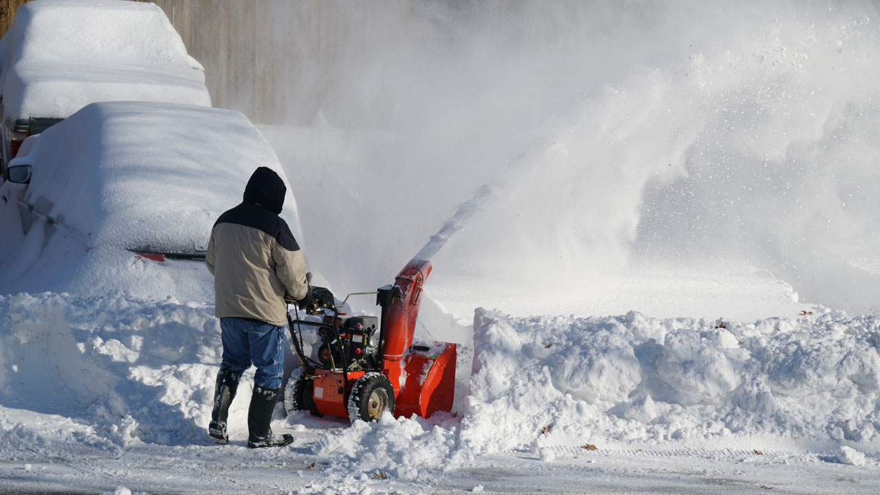 Snowblower: Top 9 Signs That Tell You It's Time to Replace it ...